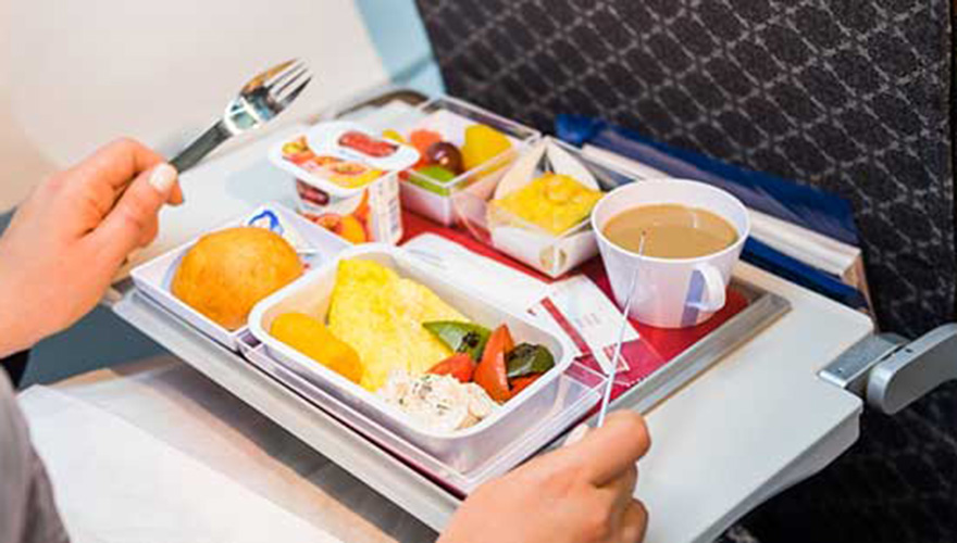 revealed-the-only-two-meals-you-should-ever-order-on-a-plane-wyza